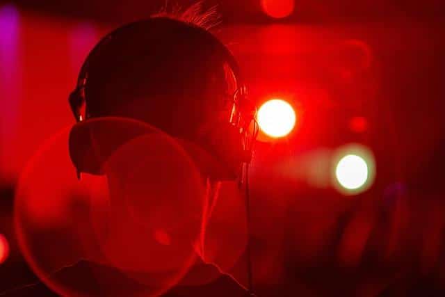 Unveiling the Physiological Effects of Red Light Therapy - Red Light Clinic