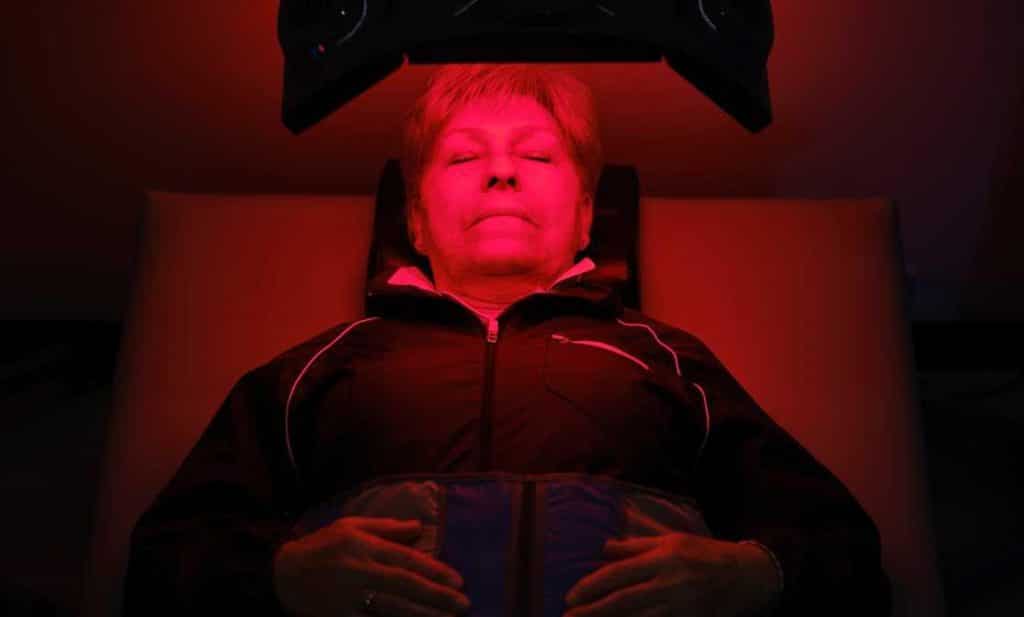 The Powerful Benefits of Red Light Therapy for Strength Trainers - Red ...